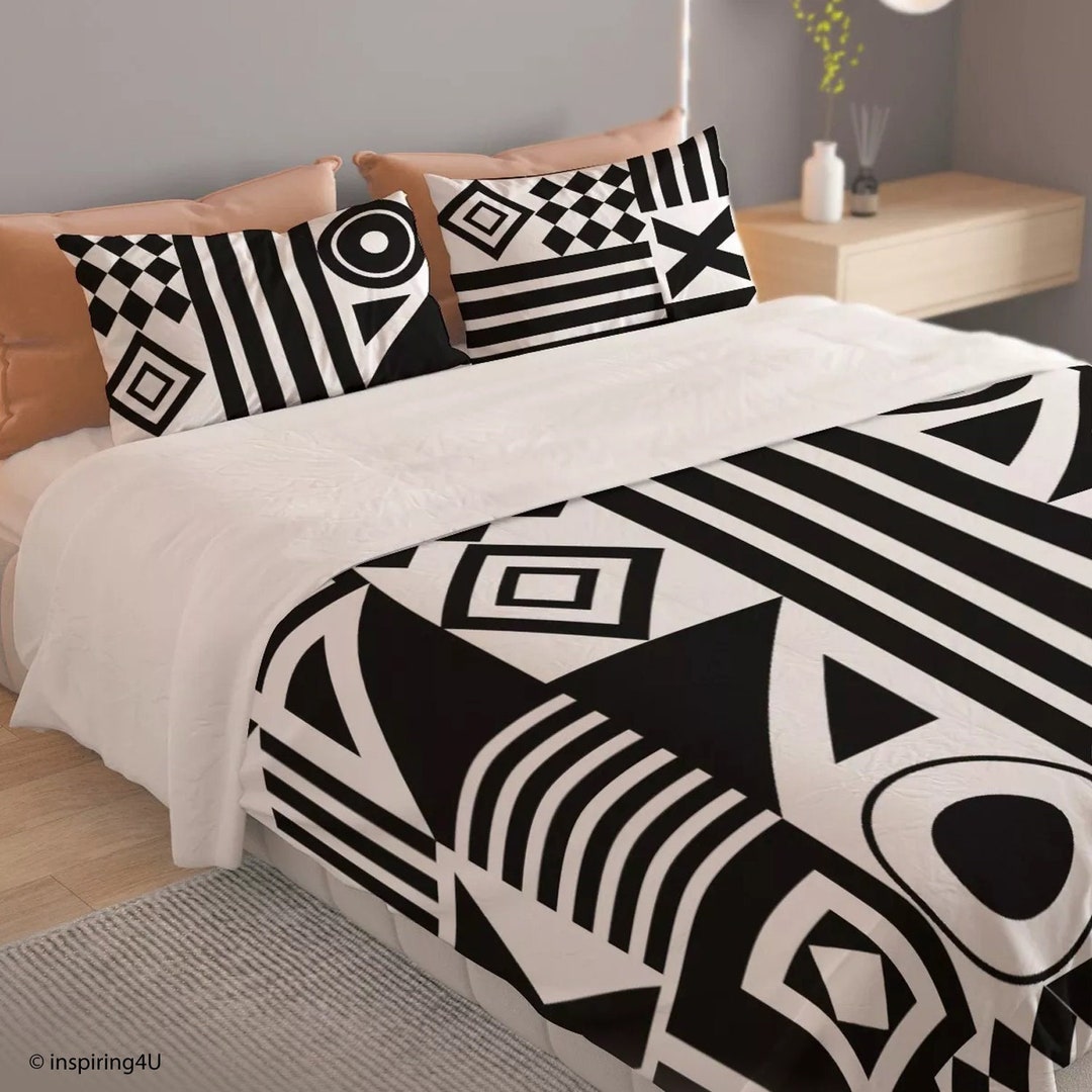 Black and White Graphic Pattern Bedding Set. Contemporary Duvet Cover ...