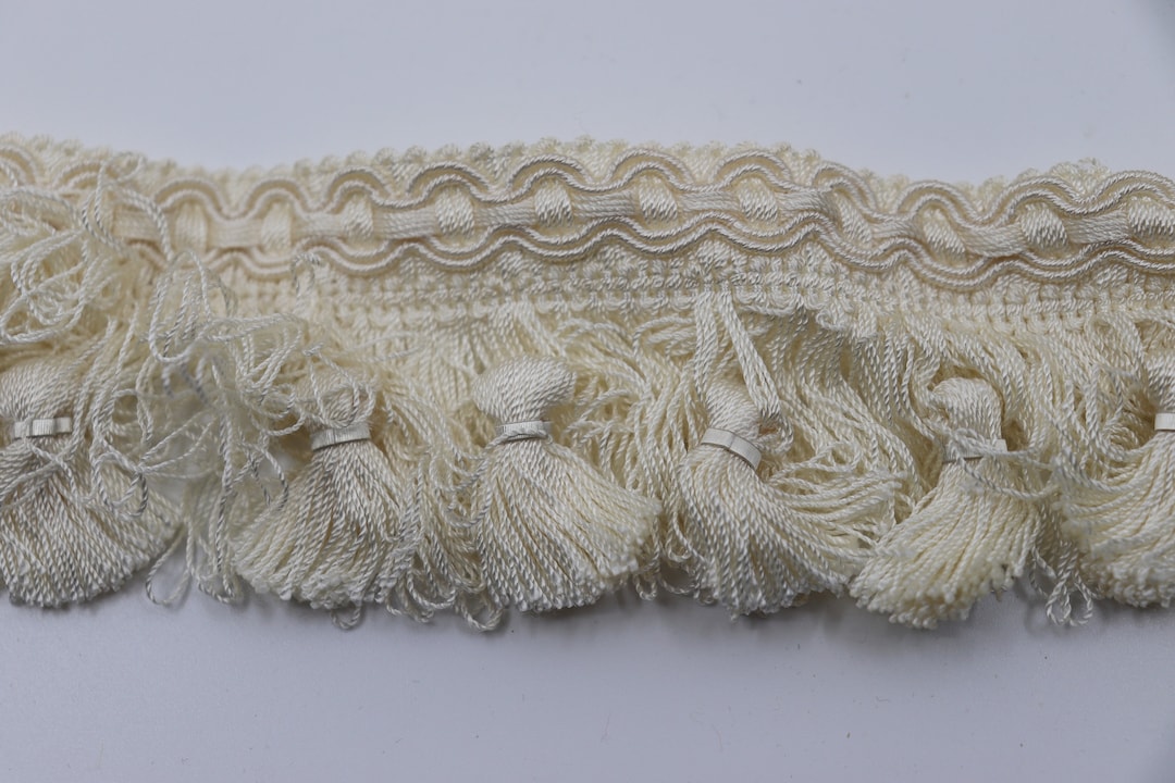 Vintage Conso White Tassel Trim /home Decor Trim/2.5" Width/by the Yard ...