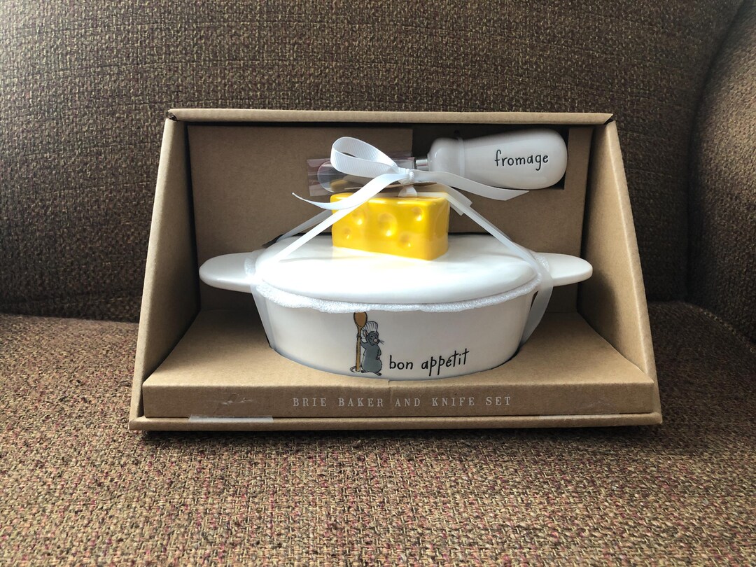 Rae Dunn New Disney Ratatouille Cheese Brie Baker & Knife Set No Damage ...