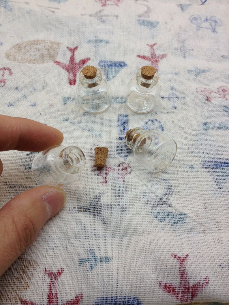 20 Pcs Round bottom Mini glass bottles with corks 20x24mm | Etsy