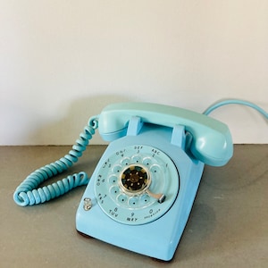 Vintage Turquoise Rotary Phone - Etsy