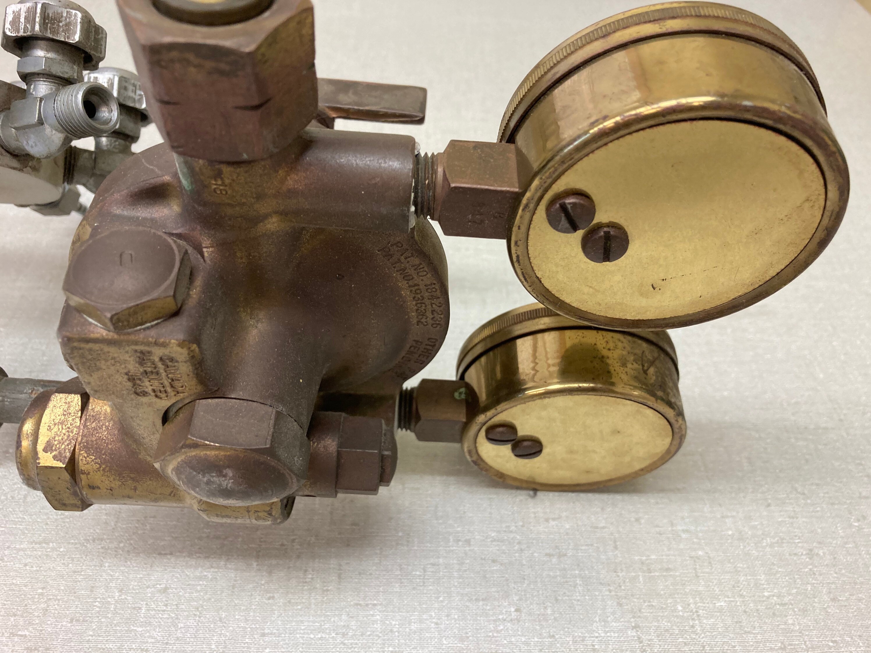 Vintage gas tank regulator gauges multi valve - Etsy.de