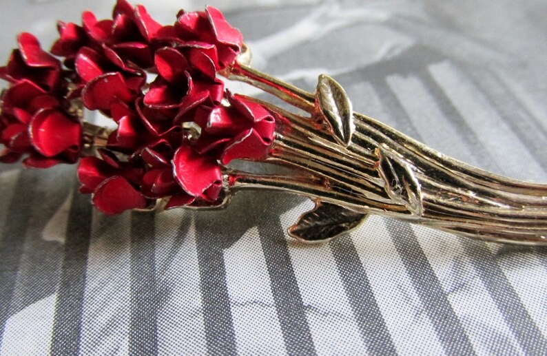 Vintage DM©97 Dozen Red Roses Brooch | Etsy