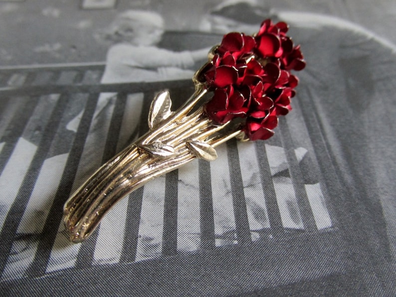 Vintage DM©97 Dozen Red Roses Brooch | Etsy