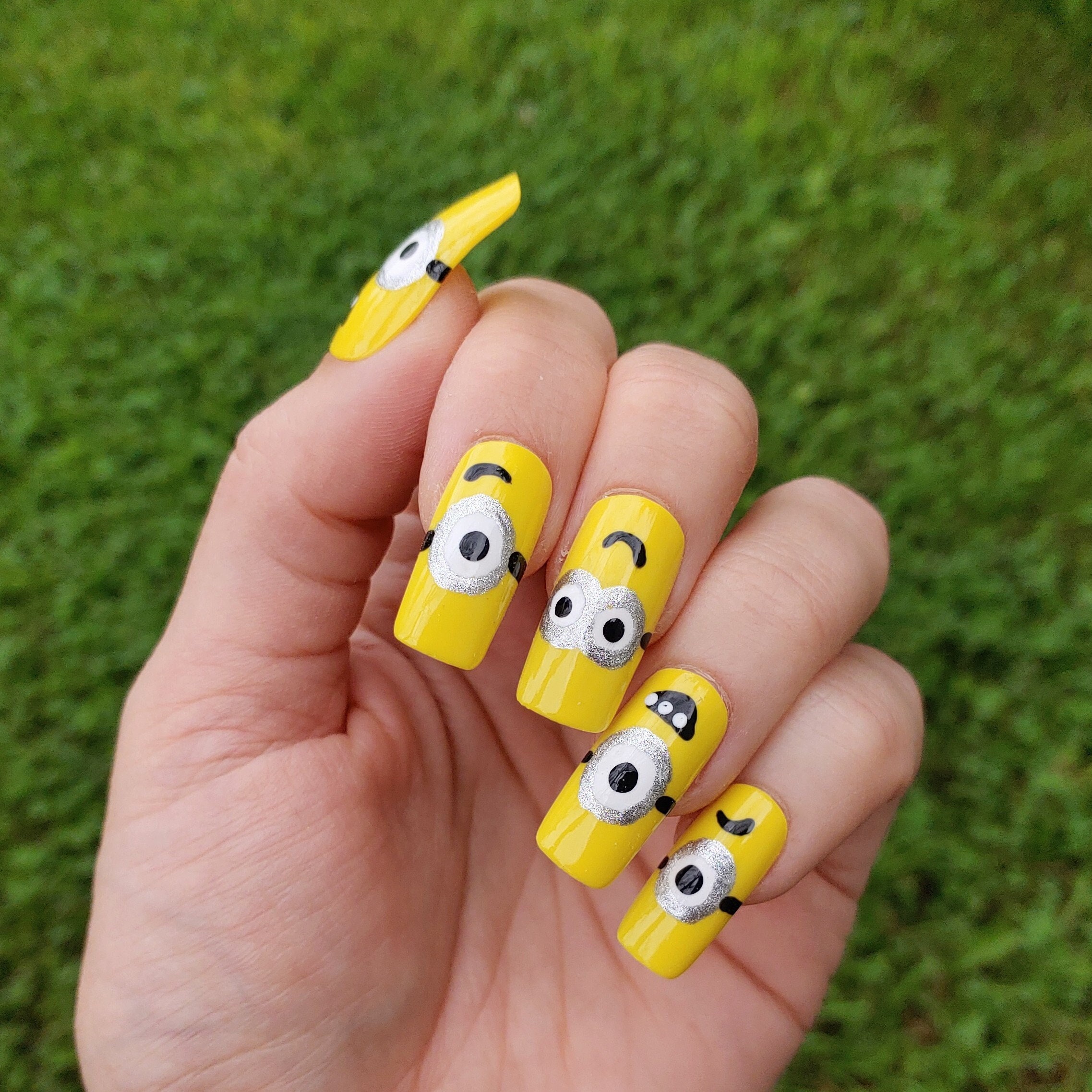 Despicable Me Nails Step By Step