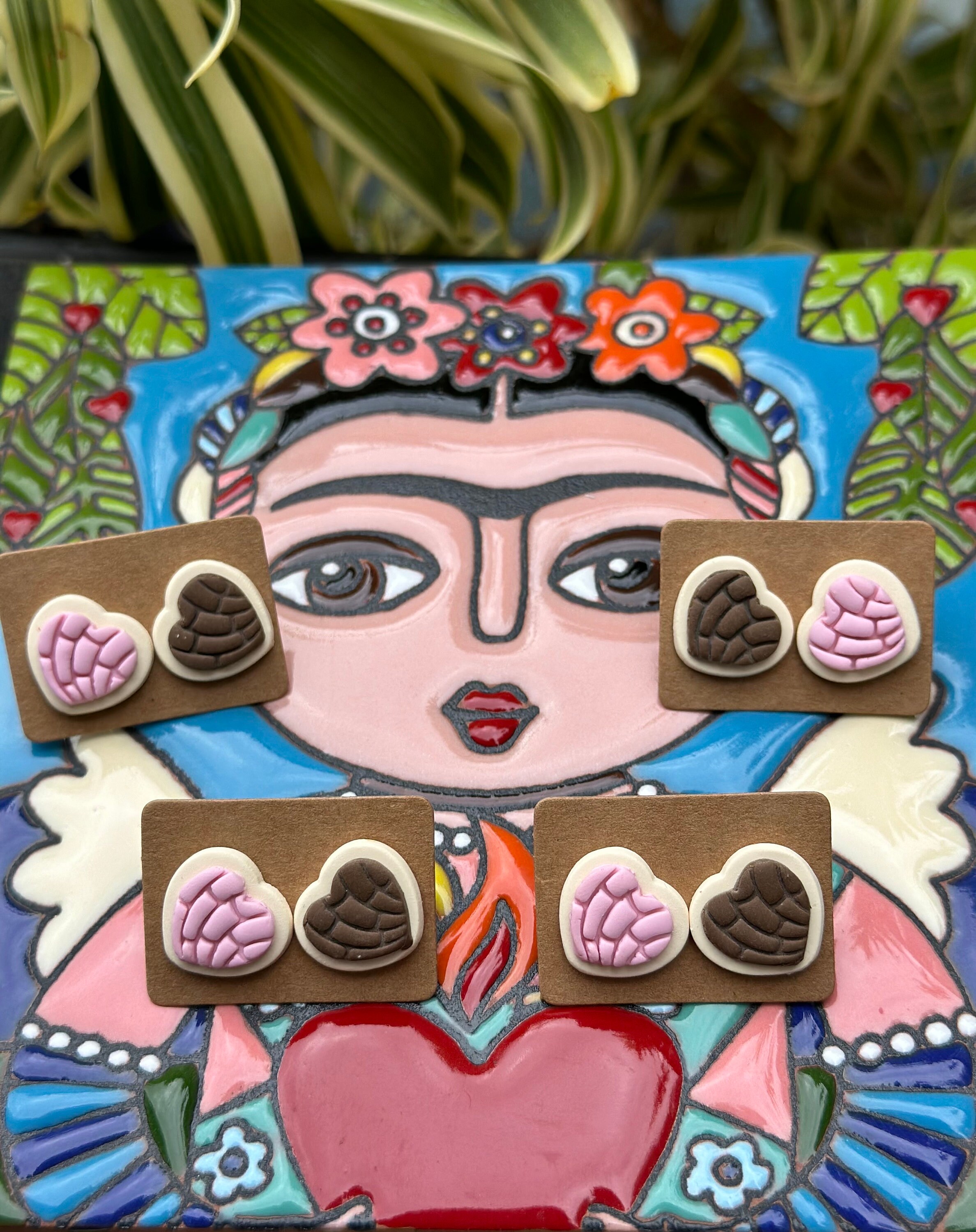 Concha De Corazon. Minimalist. Lightweight. Polymer Clay. Handcrafted ...