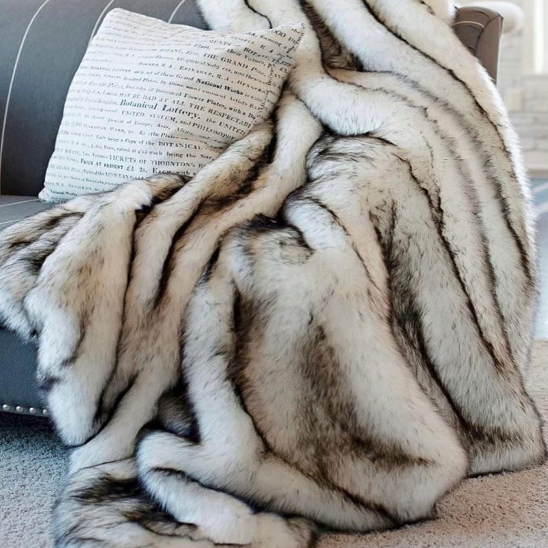 Arctic Wolf Fur Blanket - Etsy