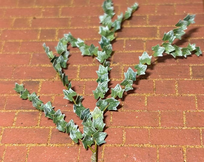 01 Miniature Ivy or Bush NATURAL Colored Medium Light Green Diorama ...