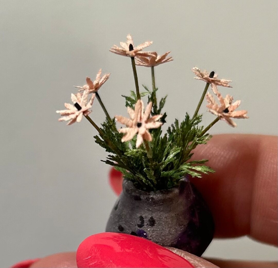 Daisy Planter 1:24 Scale - Etsy