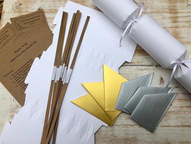 DIY Cracker Kit X 6 , White or Kraft Plastic Free Christmas Crackers ...