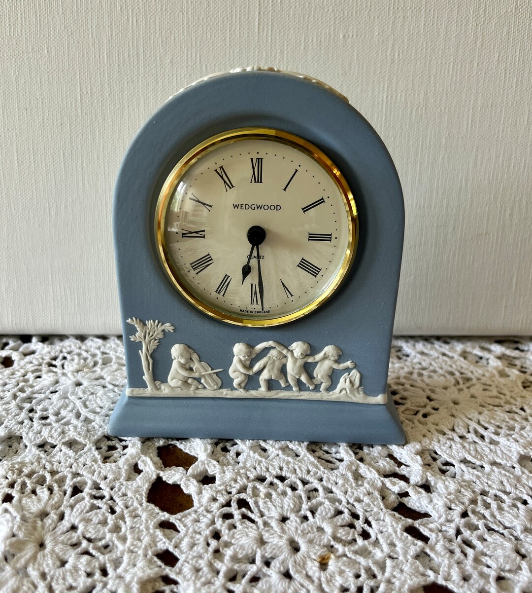 Vintage Wedgwood Blue Jasperware Beehive Desk/night Stand Clock - Etsy