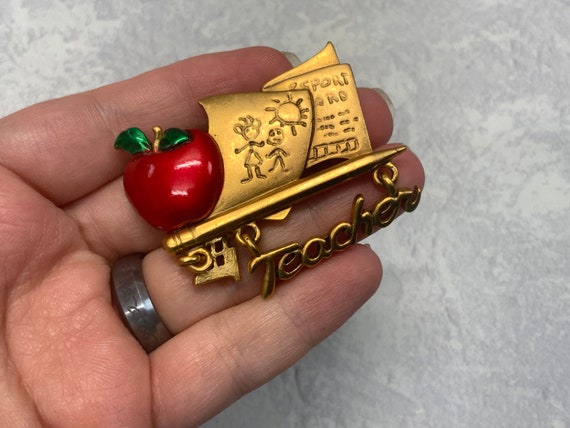 Vintage matte gold Danecraft #1 teacher brooch - Gem