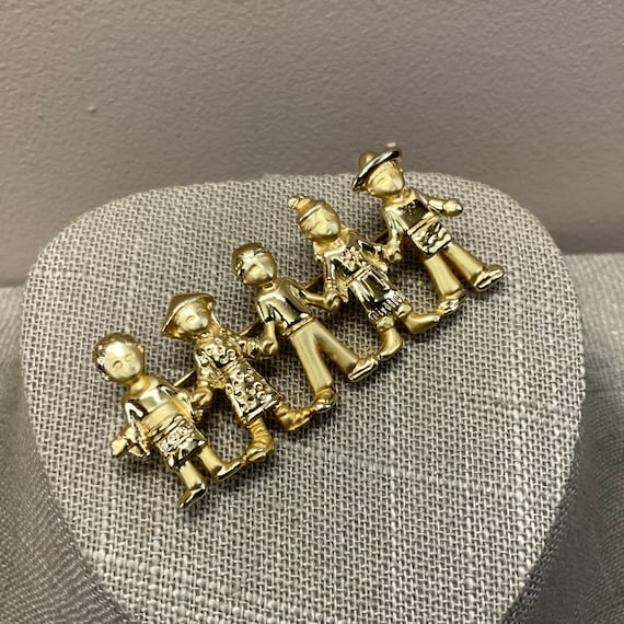 AJC mixed ethnicity kids brooch - Gem