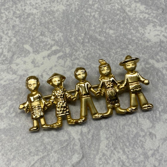 AJC mixed ethnicity kids brooch - Gem