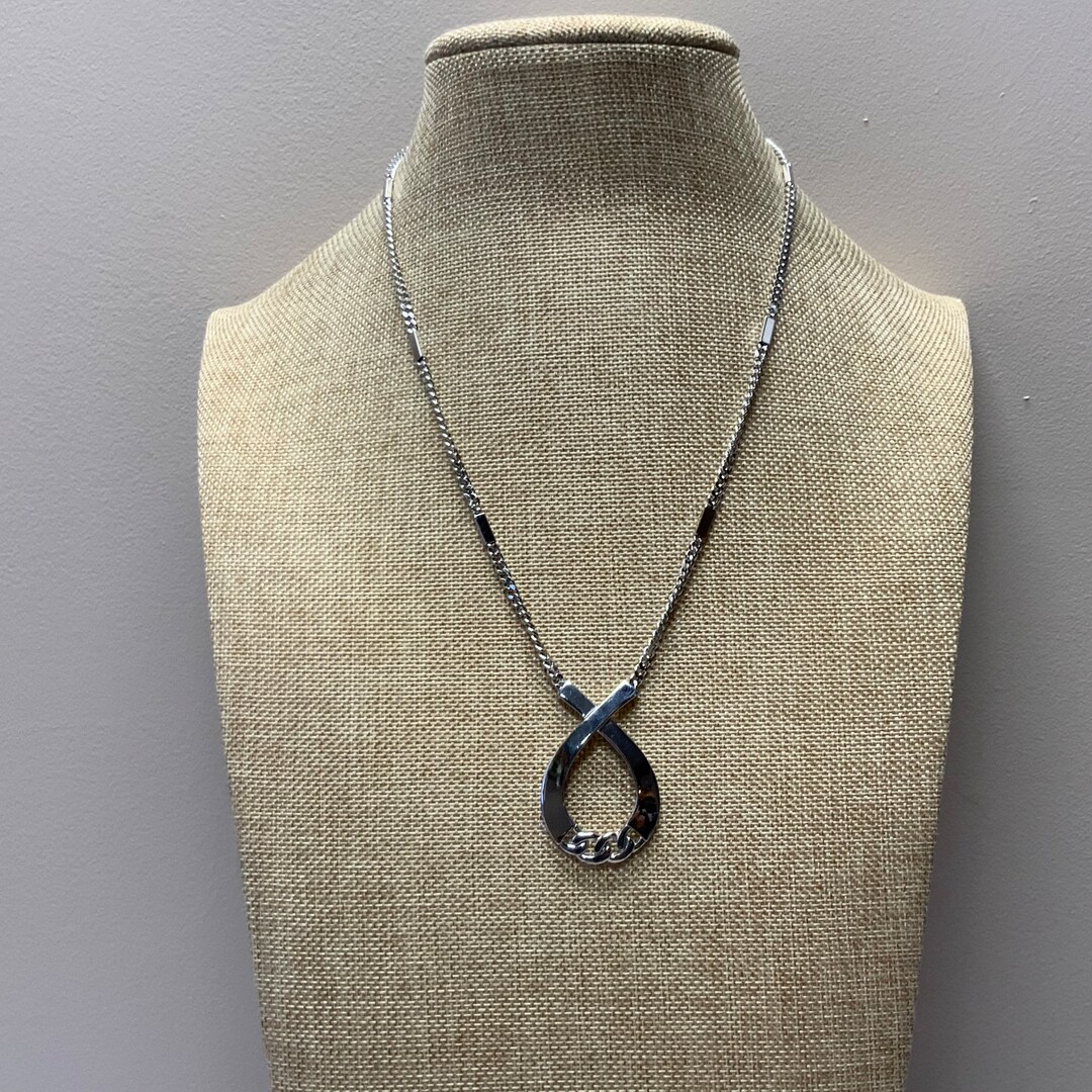 Vintage Crown Trifari 60s Tear Drop Pendant Necklace in Silver Tone ...
