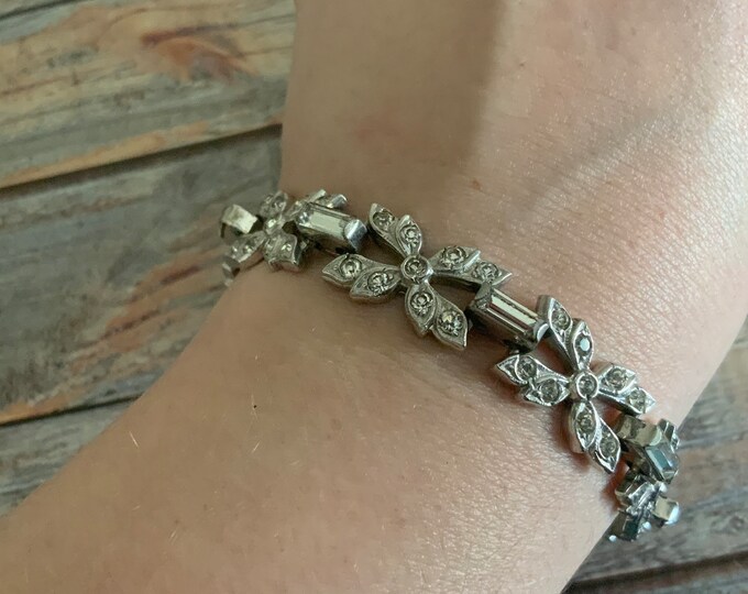 Vintage Art Deco Style Pot Metal Rhinestone Link Bracelet in Silver ...