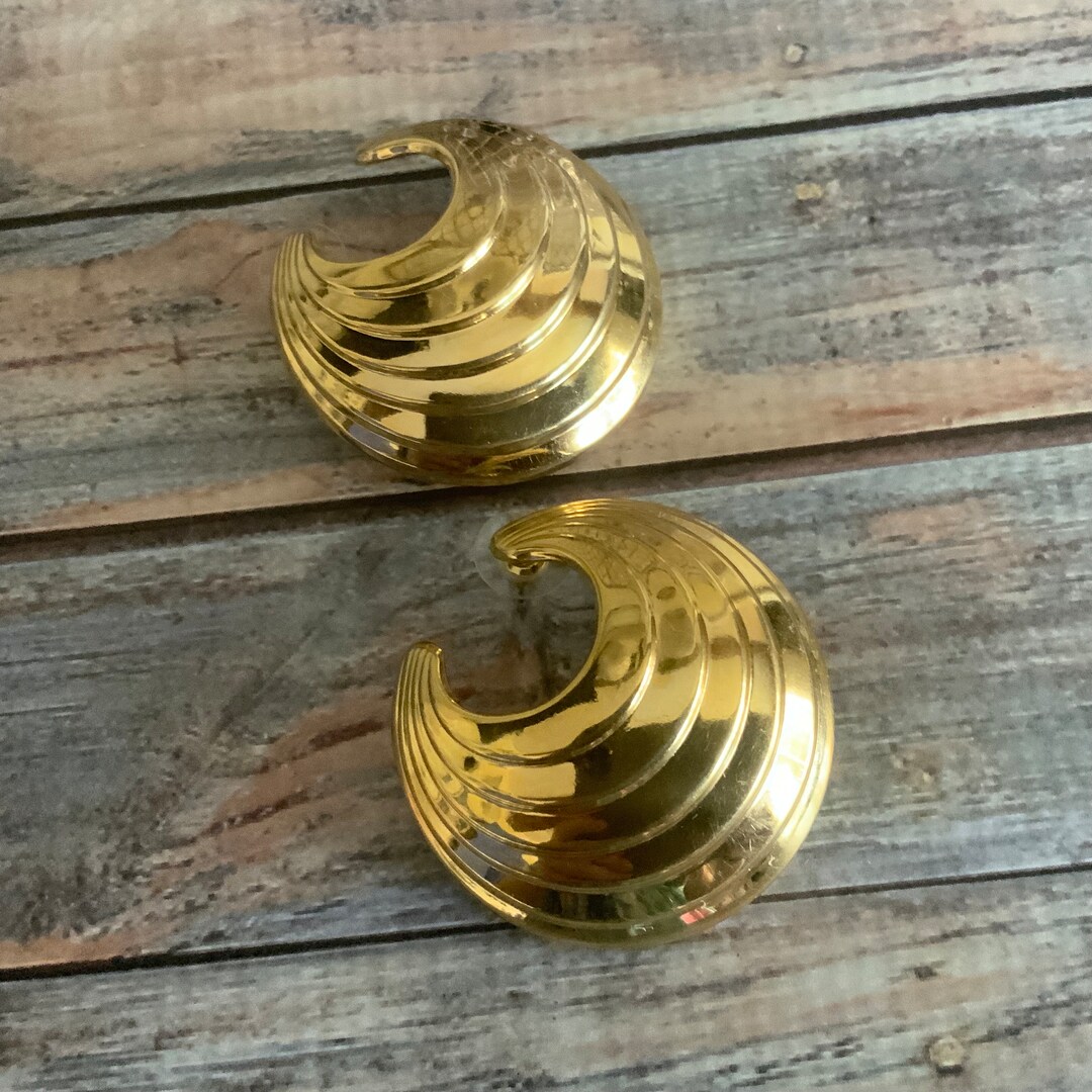 Ribbed Pierced Oversized Comma Shaped Earrings in Gold Tone Metal From ...