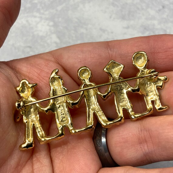 AJC mixed ethnicity kids brooch - Gem