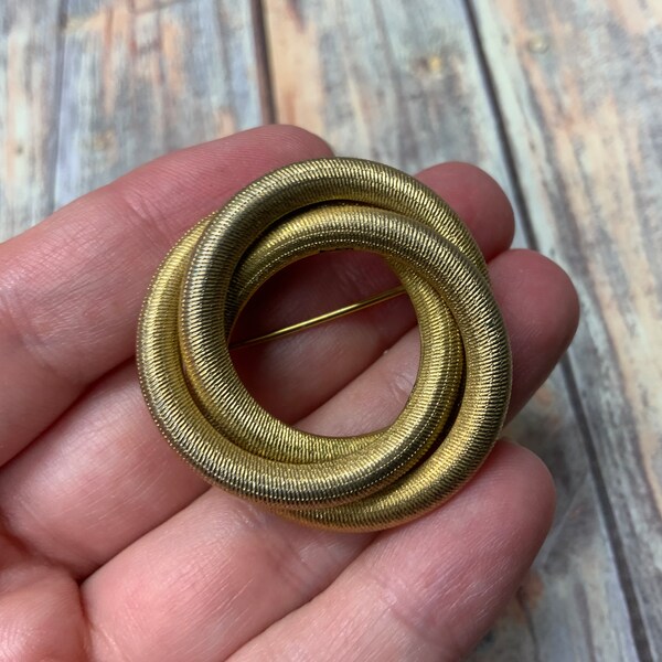 Celtic Knot Brooch - Etsy