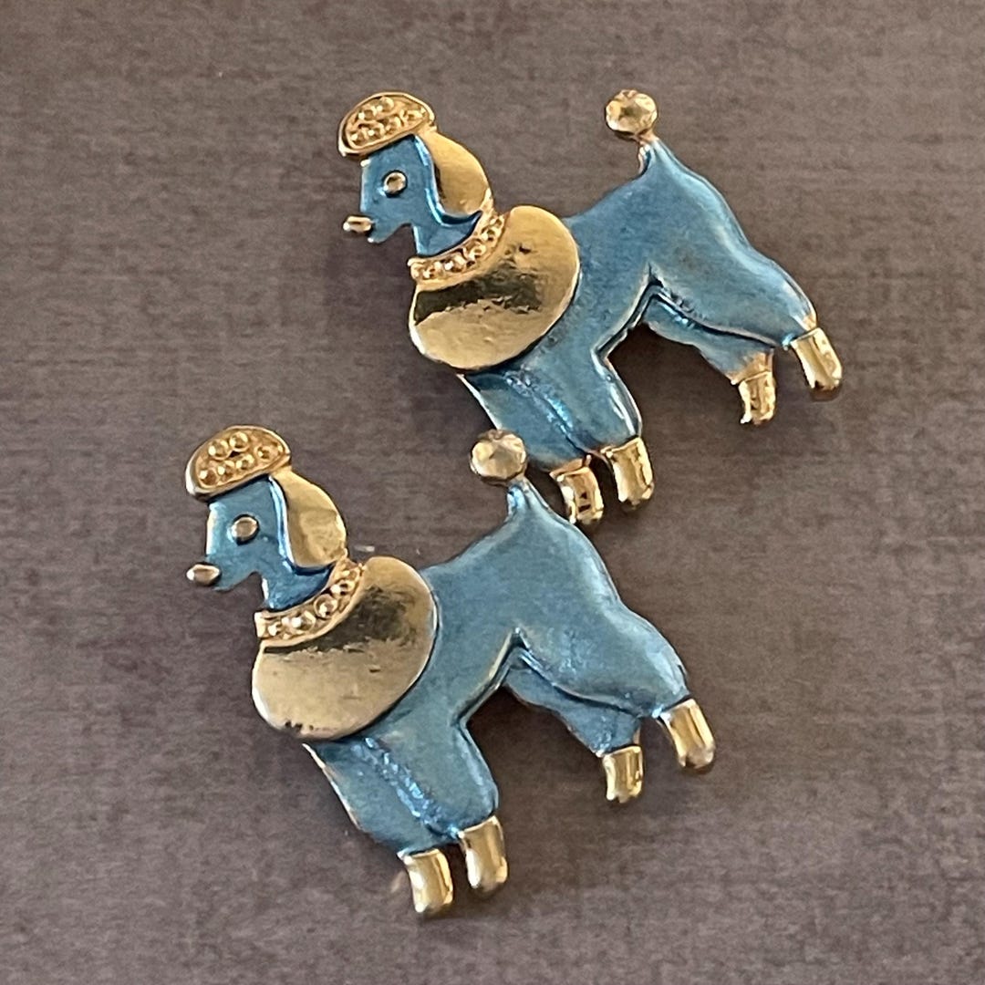 Vintage Poodle Pins Blue Enamel Dog Brooch Set Gold Tone Taiwan Scatter ...
