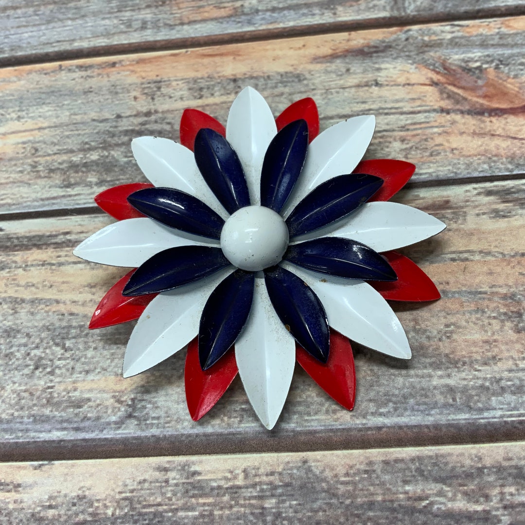 Vintage 1950s Classic Enamel Patriotic Daisy Flower Brooch - Etsy