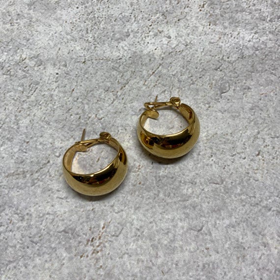 Pierced classic lever back MONET hoop earrings in gol… - Gem