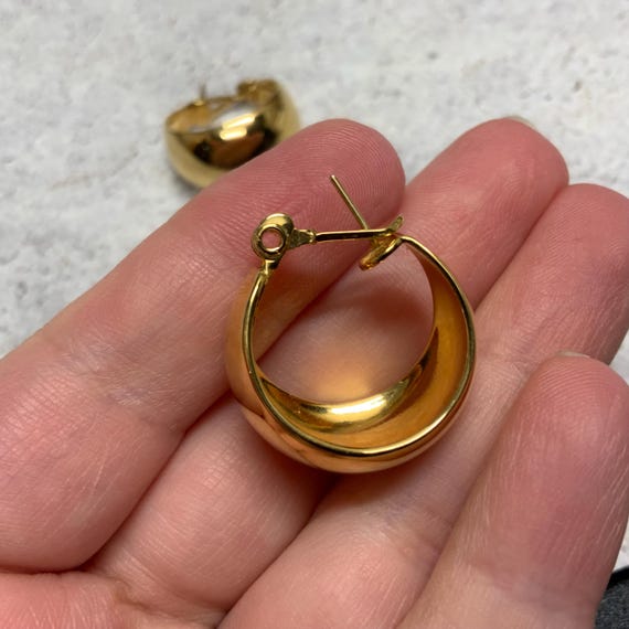 Pierced classic lever back MONET hoop earrings in gol… - Gem