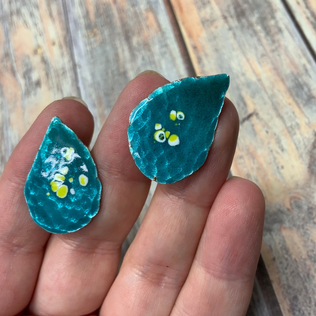 Vintage Tear Drop Teal and Yellow Enamel Screw Back Earrings in Silver ...