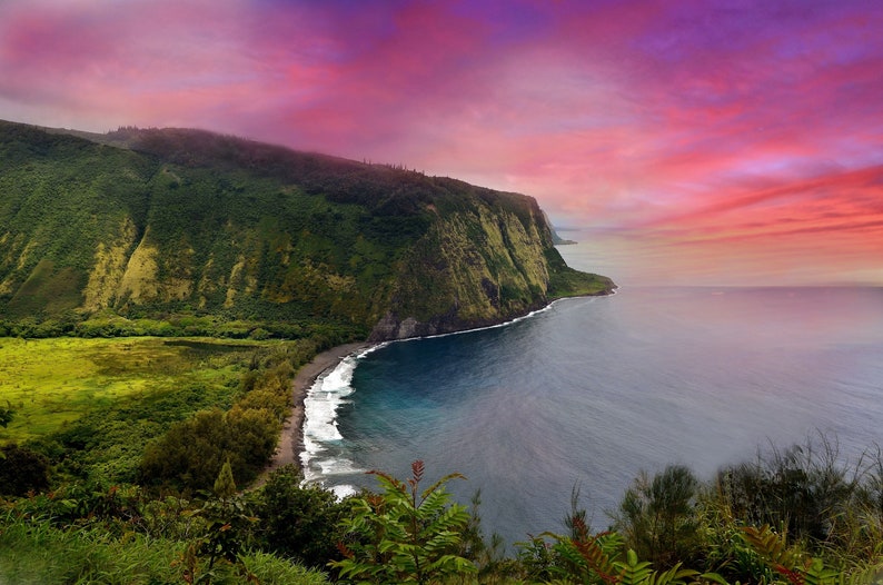 Sunset Sky in Vibrant Colors Hawaii Waipio Wall Decor Black - Etsy