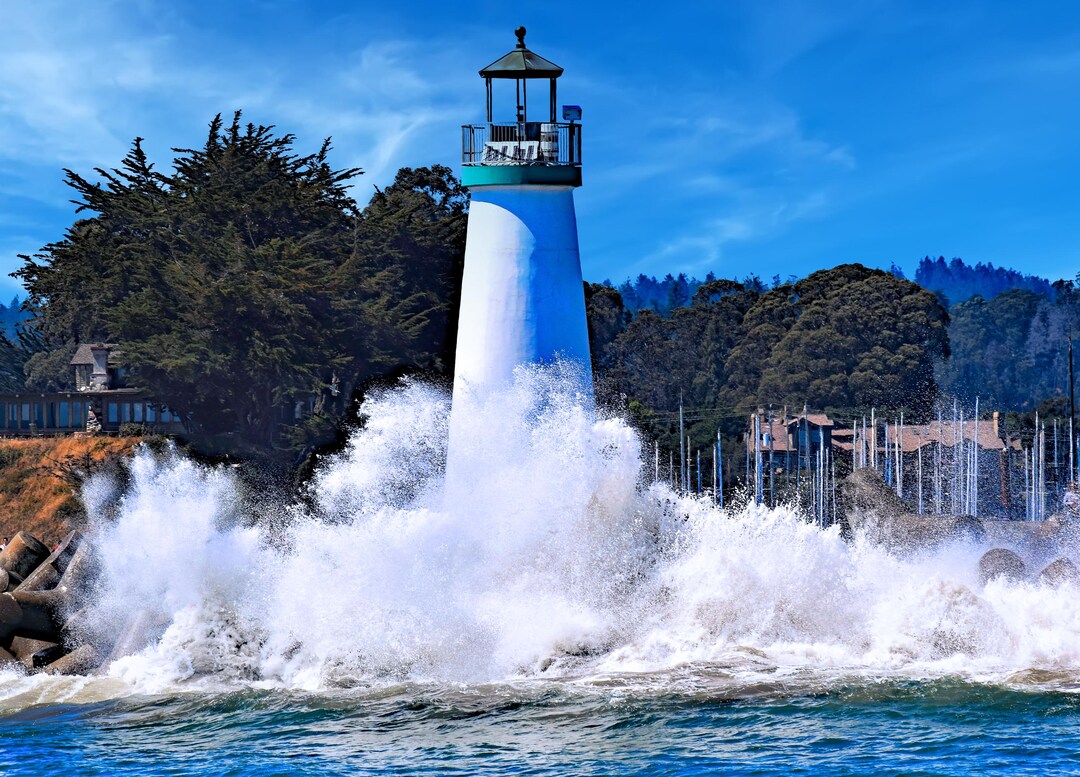 Instant Xmas Gift! Digital Photo Download, Walton Light House High Surf ...