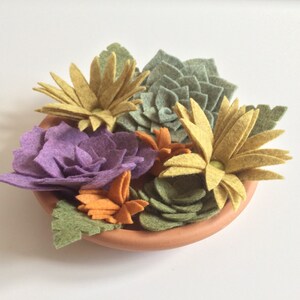 Felt Flower Pattern/tutorial (PDF Download): DIY Felt Autumn/fall ...