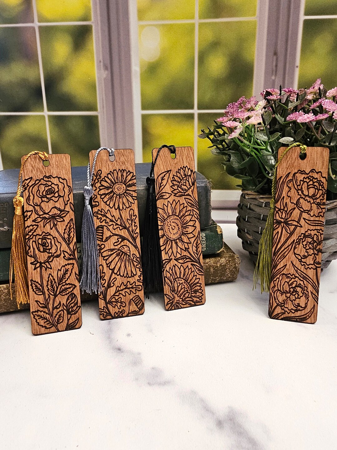 Wood Floral Themed Bookmarks | Gift for Booklovers and Gardening Lovers ...
