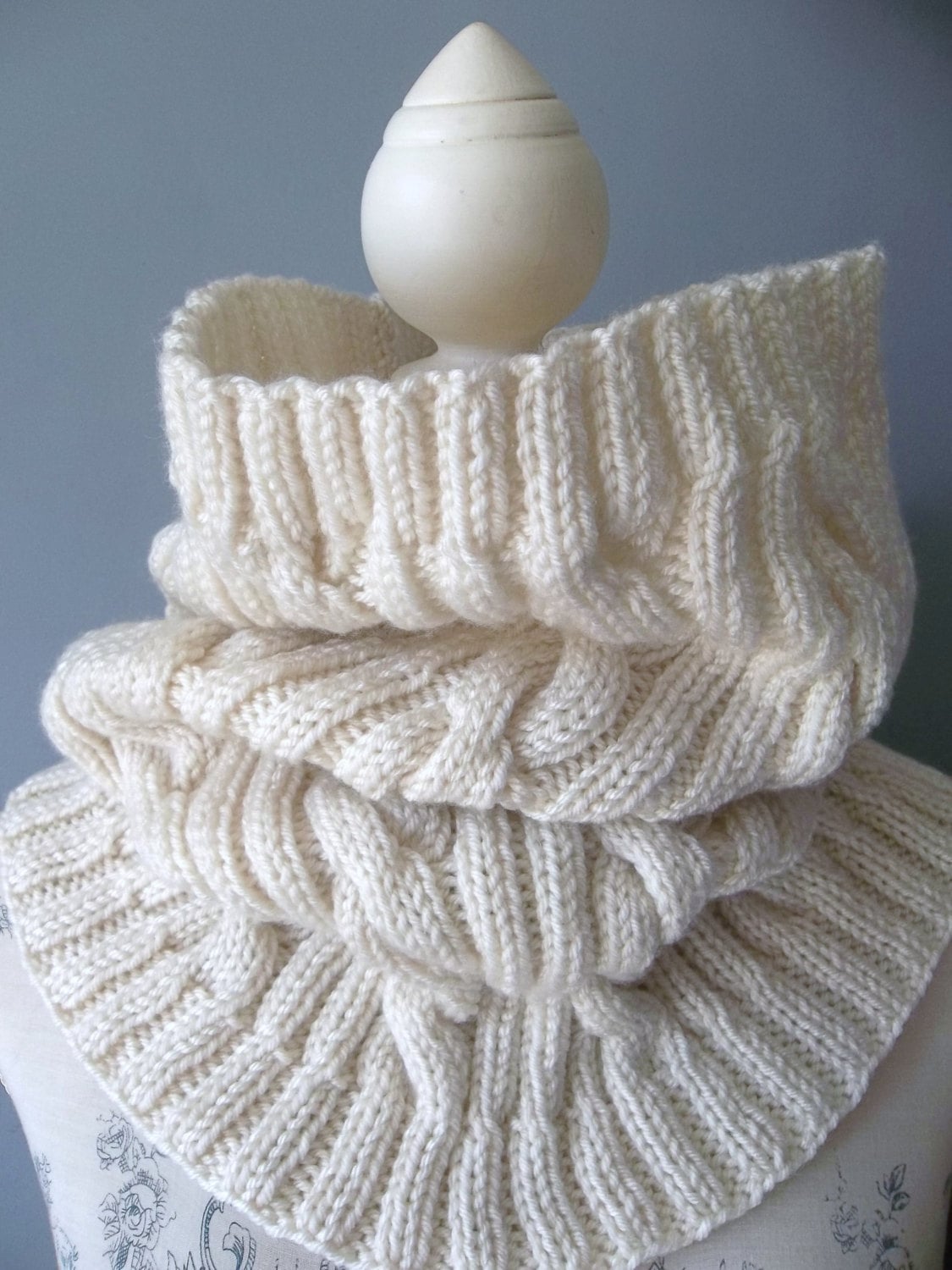 Aran Cable Cowl Knitting Pattern. PDF Knitting Pattern. - Etsy