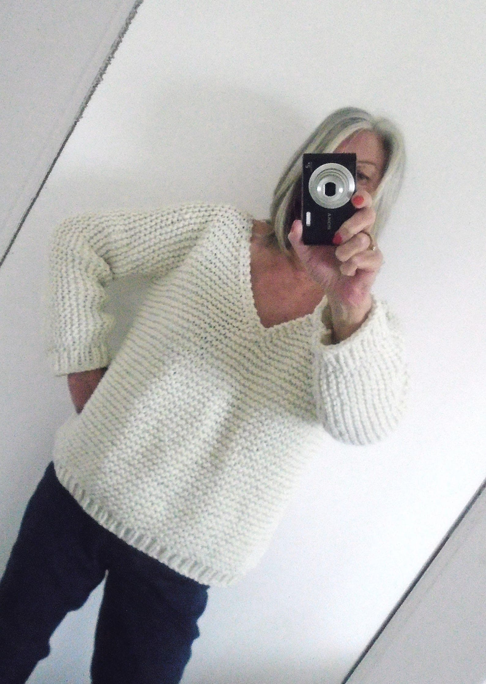 Chunky V Neck Sweater Knitting Pattern. One Size. Easy Knitting Pattern ...