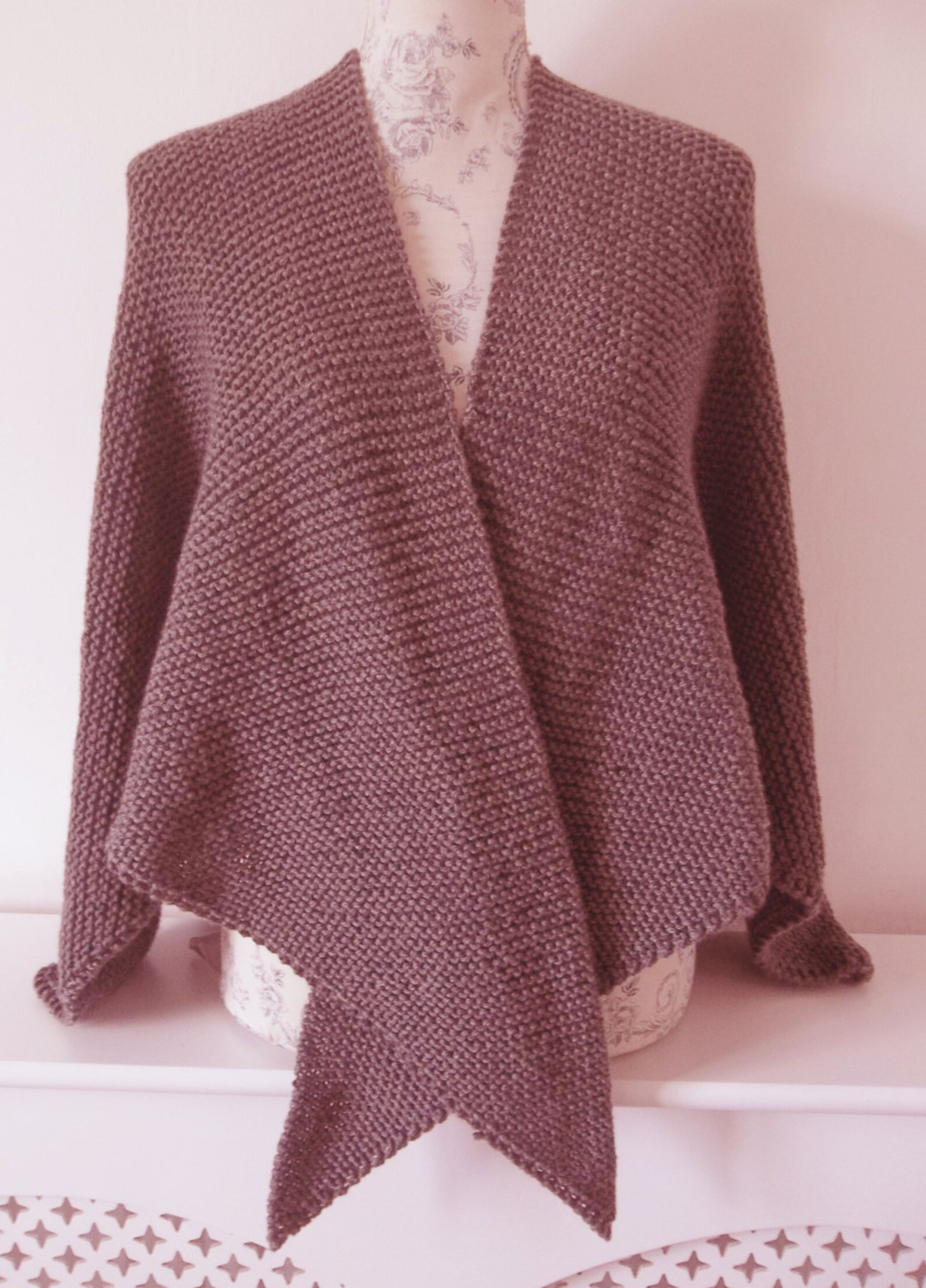 Aran Shawl. Digital PDF Knitting Pattern. - Etsy