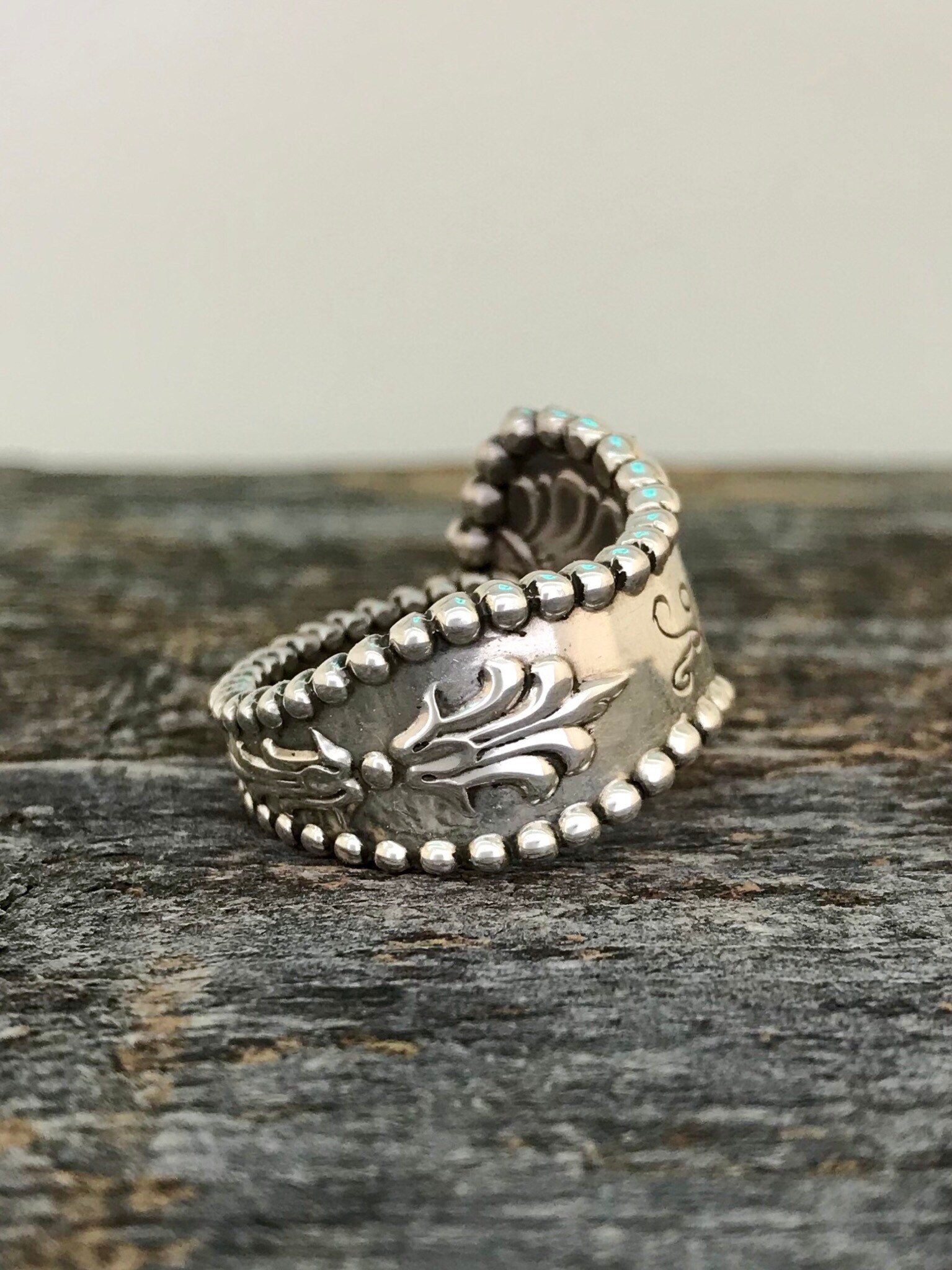 Size 9, Single wrap style, Vintage Sterling Silver Spoon Ring, R