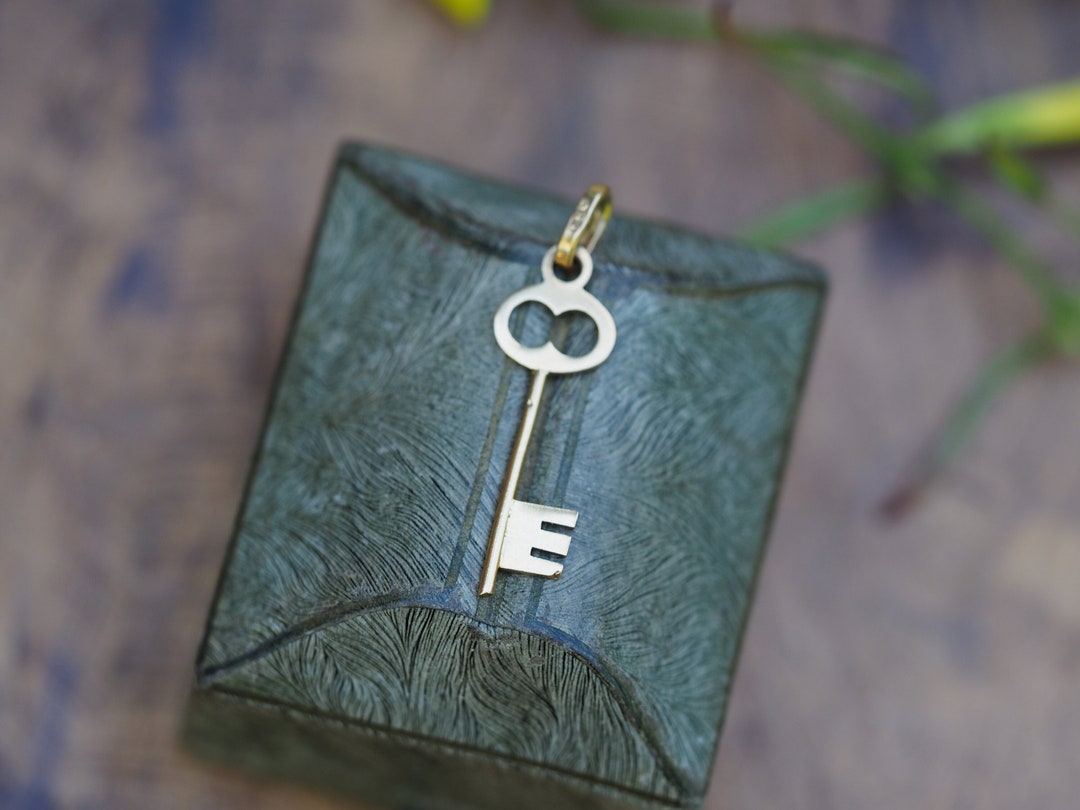 Vintage Italian 18k Yellow Gold Skeleton Key Charm / Pendant - Etsy