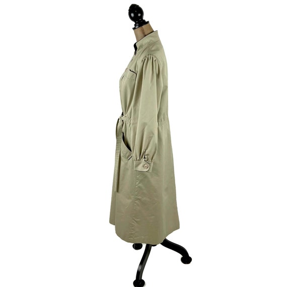80s Vintage Beige Raincoat with Navy Piping, 1980s RA… - Gem