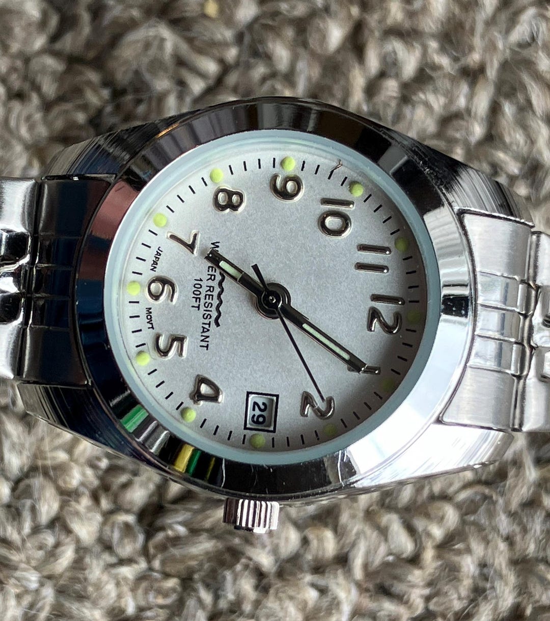 Ladies Unbranded Quartz Wristwatch W/date, Silver Color With Flexible ...