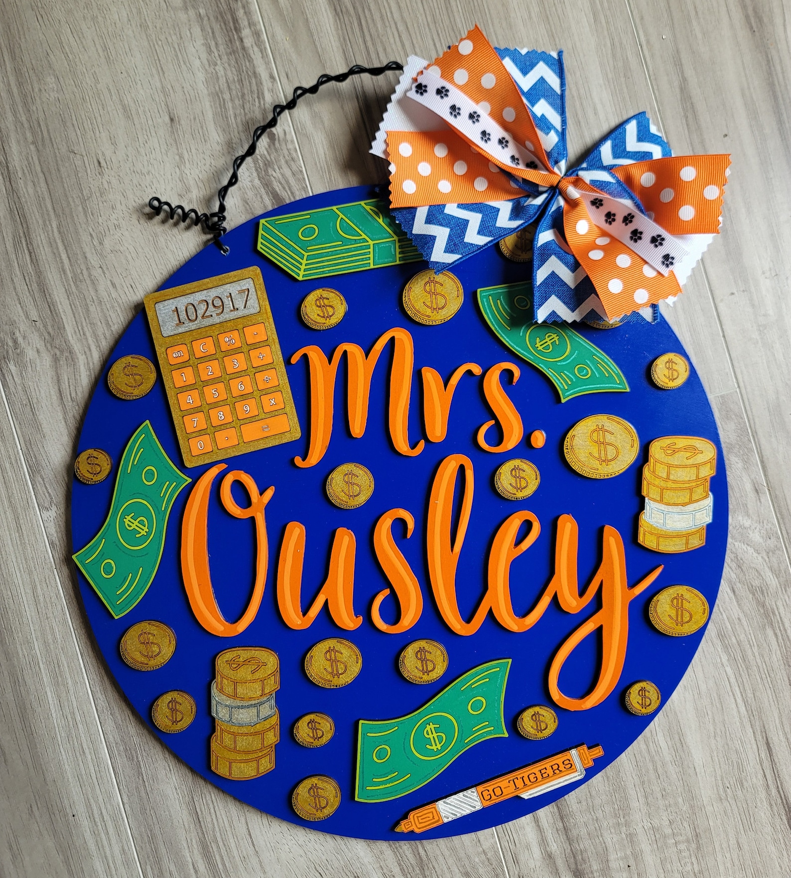 Personalized Door Hanger - Money - Accountant - Bookkeeper - CUSTOMIZE ...