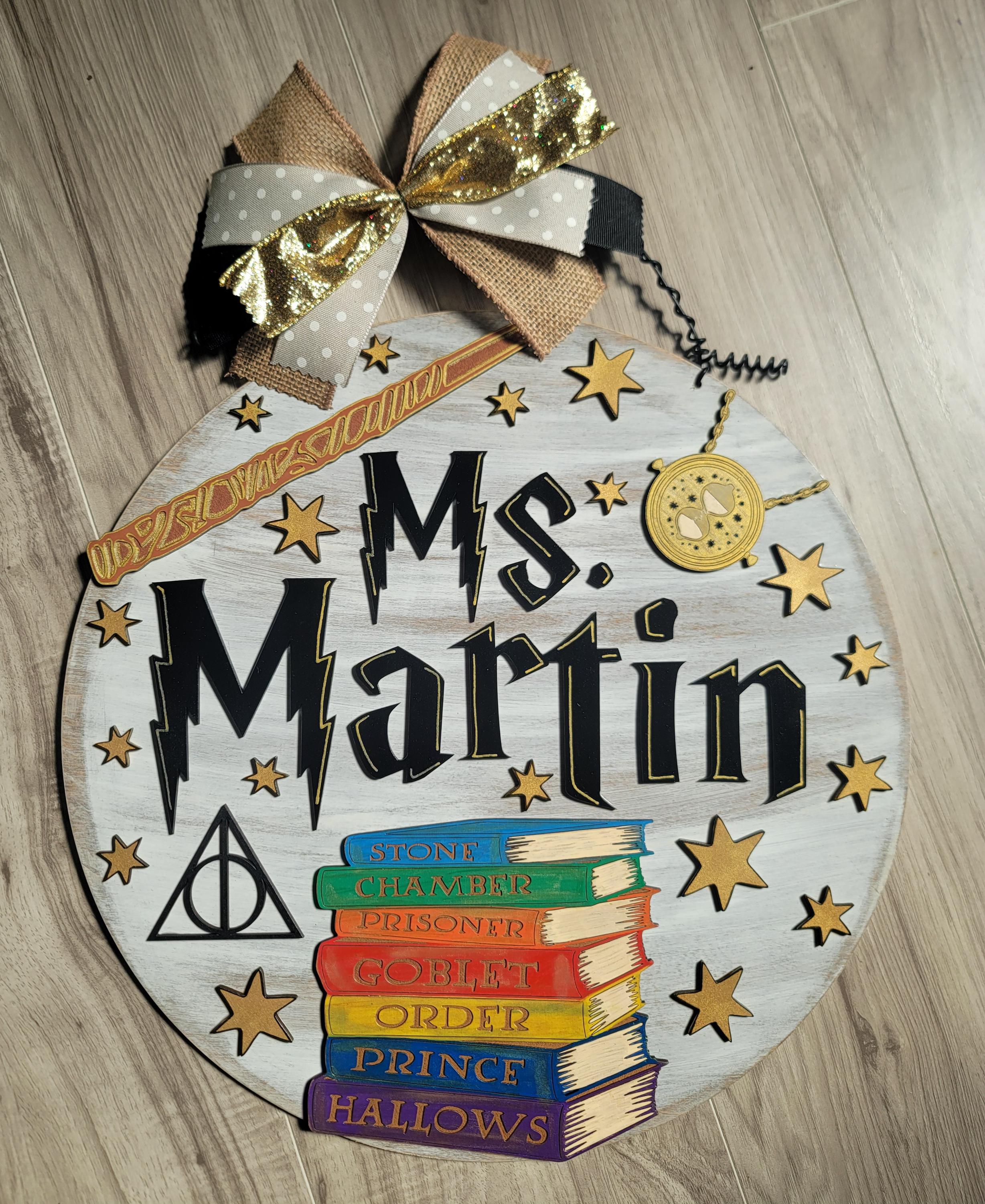 Teacher's Door Hangers - BOOKS - Librarian - CUSTOMIZE YOURS! - Etsy