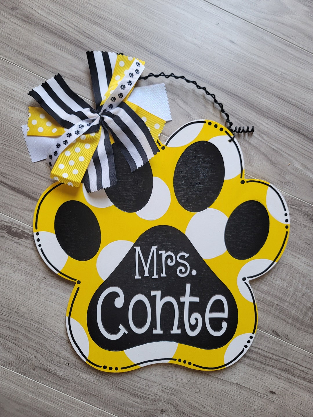 Paw Print Door Hanger - Large Dots - CUSTOMIZE YOURS! - Etsy