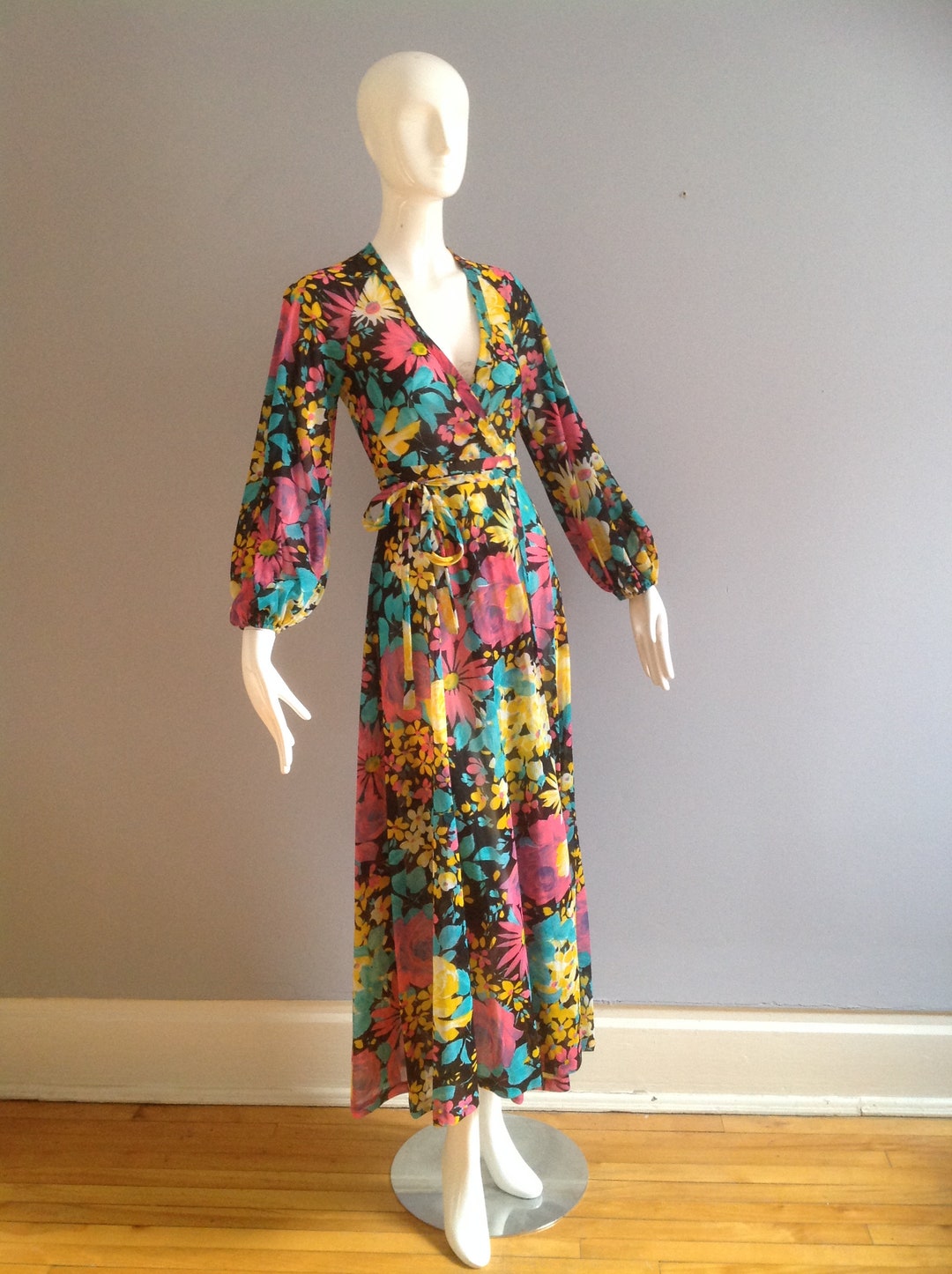 Vintage 70s Floral Lingerie Robe ~ Peek a Boo Open Back Billow Sleeve ...