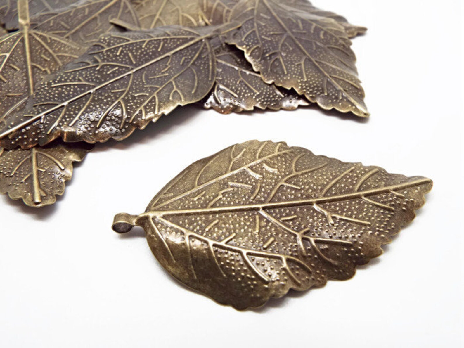 Large Bronze Leaf Pendants 65mm Leaf Embellishments Pack of - Etsy
