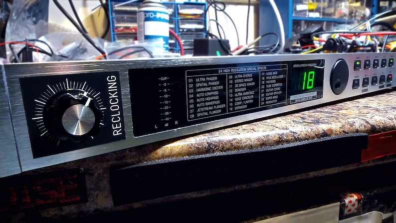 Behringer Virtualizer and Modulizer Effects Dual Operating System ...