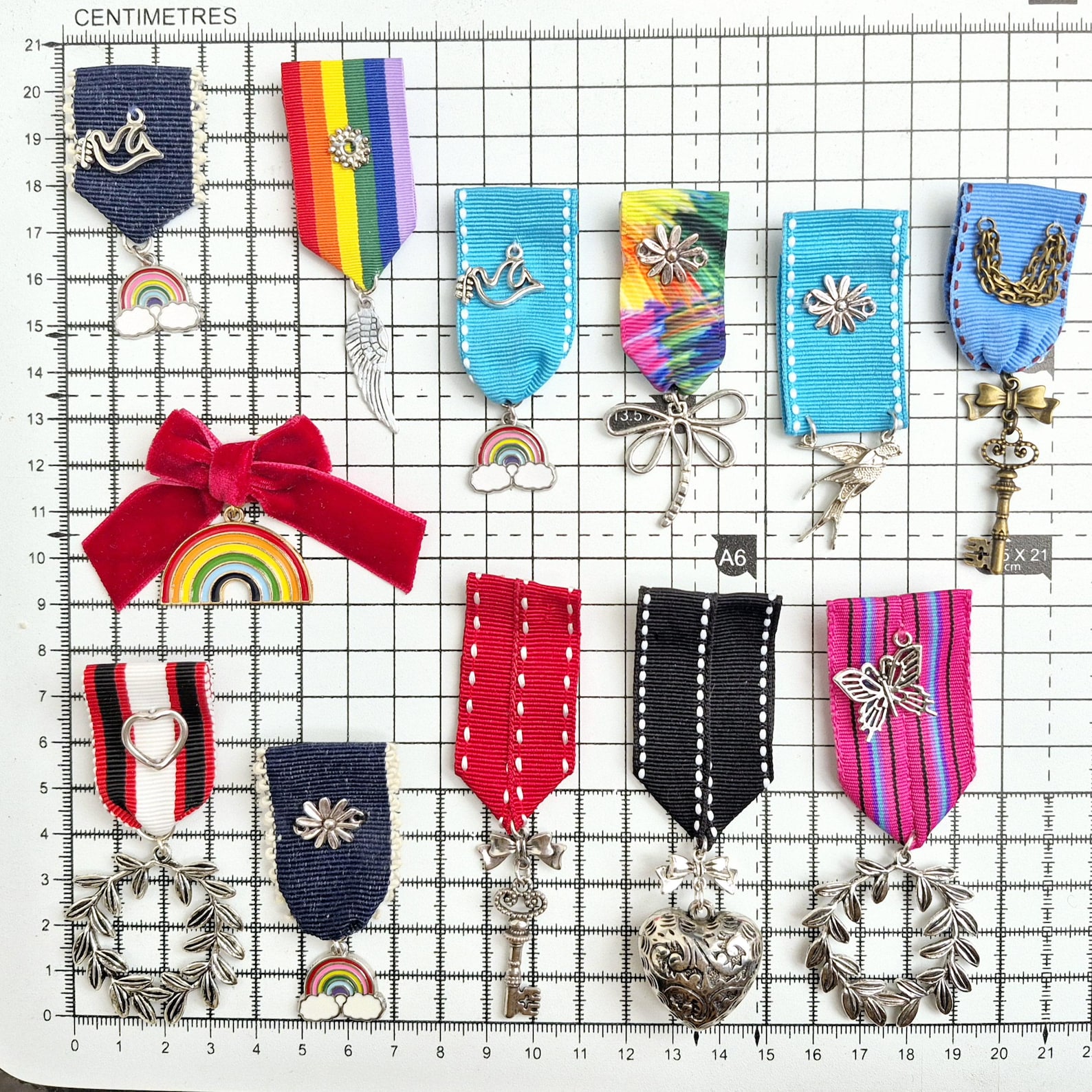 NOVELTY MEDALS Honour Badge Costume Fun AWARD Merit Reward Trophy ...