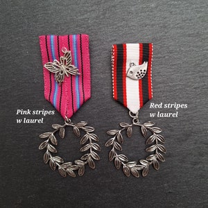 NOVELTY MEDALS Honour Badge Costume Fun AWARD Merit Reward Trophy ...