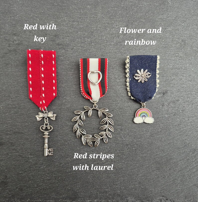 NOVELTY MEDALS Honour Badge Costume Fun AWARD Merit Reward Trophy ...