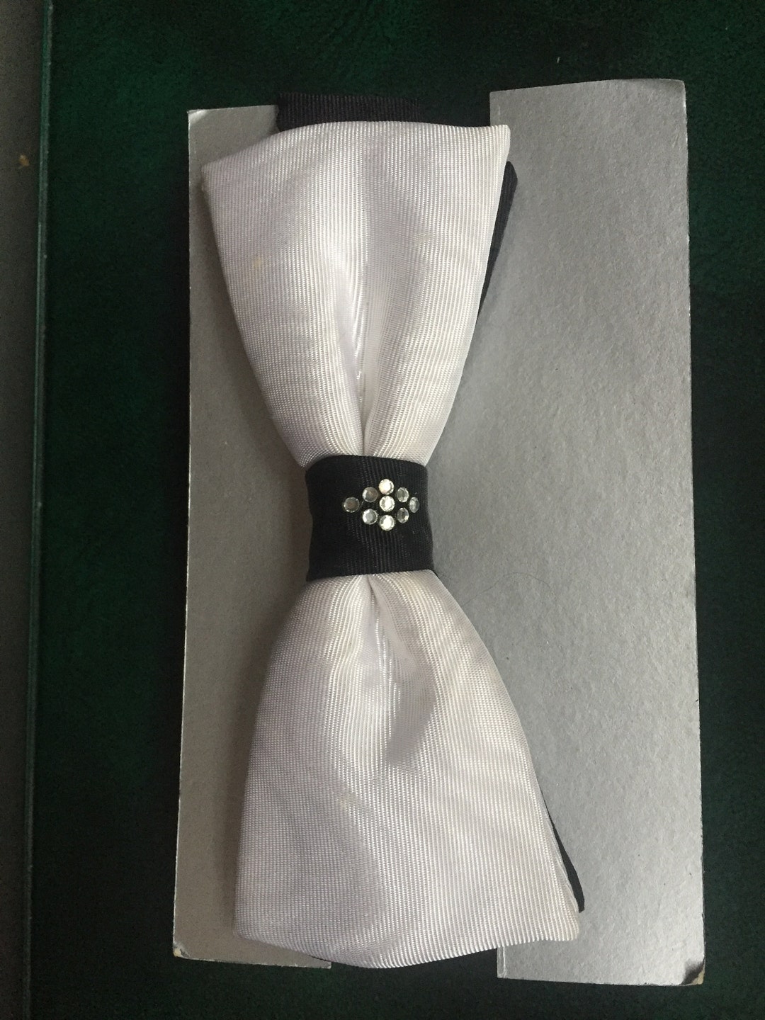 Robert Navarre Delaney Hanaper Authentic Vintage Classic Black/white ...