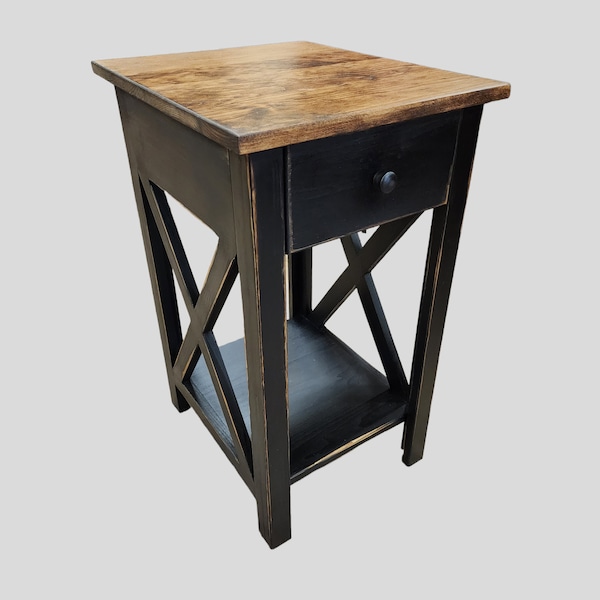 Farmhouse End Table - Etsy